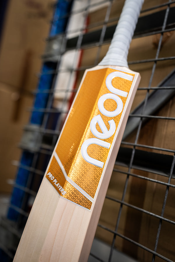 The Gold – Neon Cricket